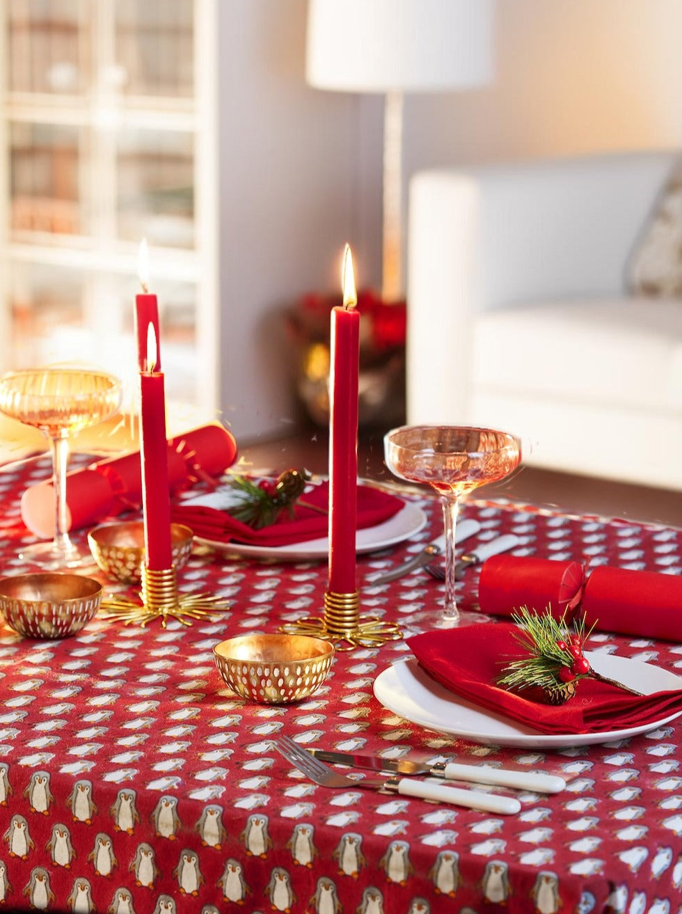 Table with tablecloth store